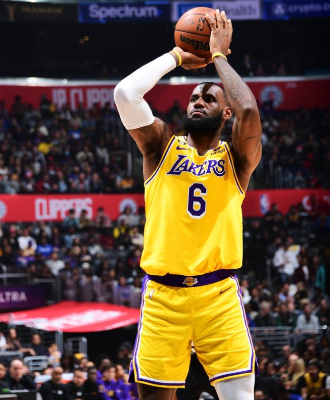Is LeBron James Planning to Extend His Lakers Career, What It Means for ...